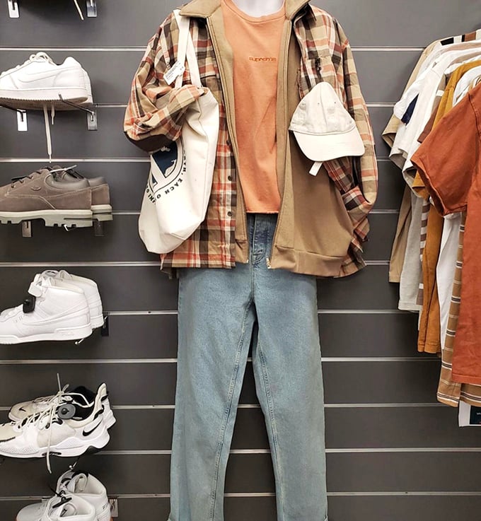 Layering done right! This outfit whispers "I woke up like this" while secretly screaming "I paid a fraction of retail!"