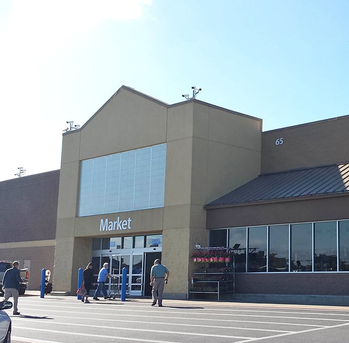 Even the everyday errands feel more pleasant when friendly faces await inside. Small-town shopping without big-city stress.