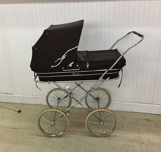 Not just a vintage baby carriage&mdash;it's a time machine on wheels that would make the Royal Family nod in approval. Downton Abbey, eat your heart out!