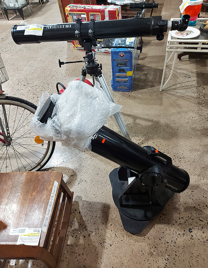 Astronomy meets thrift store magic&mdash;this telescope might have already spotted galaxies or just the neighbor's barbecue.