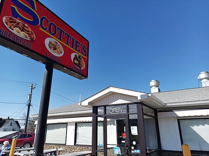 Scottie's proves that breakfast doesn't require fancy dining rooms, just good food and honest people serving it.