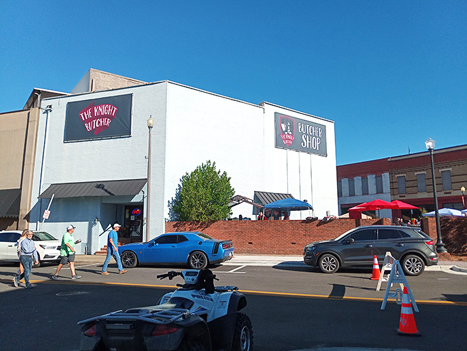 Holiday Inn Express provides comfortable accommodations for visiting friends and family, because Southern hospitality sometimes means not having guests in your spare bedroom.