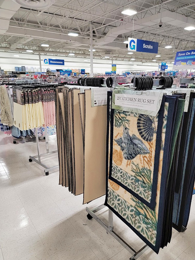 Rugs that tie the room together without untying your budget. That perfect pop of pattern is just a shopping cart away.