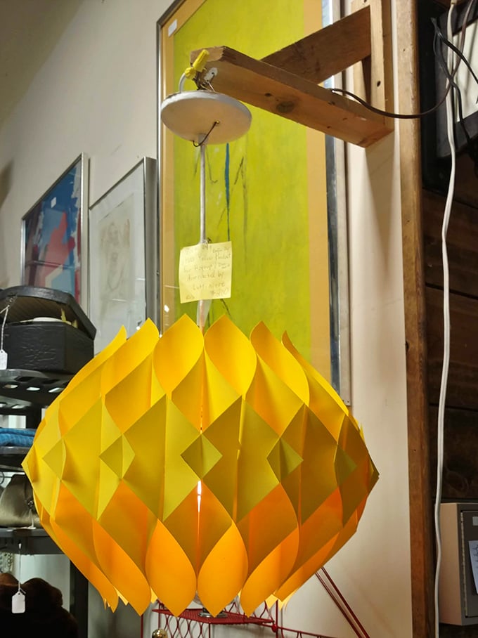 The 1970s called and left this geometric pendant lamp behind. Sunshine in fixture form that screams "groovy" in the best possible way.