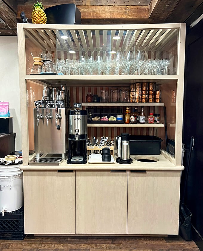 Coffee station nirvana with everything meticulously arranged. Even the pineapple decoration seems to say, "Today's gonna be great!"