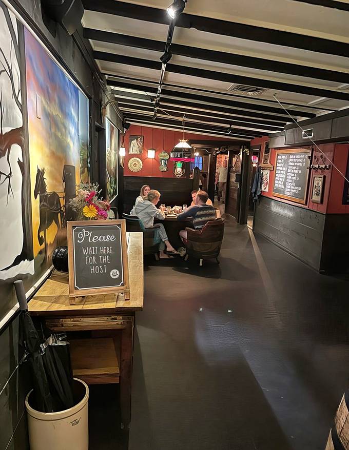 "Please wait here for the host" &ndash; four words that promise the beginning of a delicious adventure. The horse painting nods in agreement.