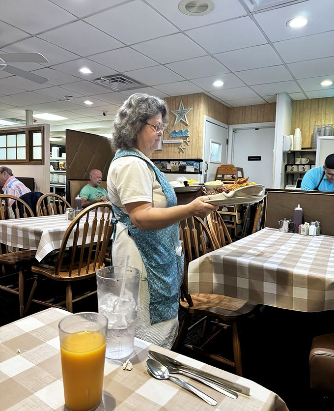 Authentic Amish attire isn't a gimmick here—it's part of the tradition that makes dining at Yoder's feel like stepping into another world.