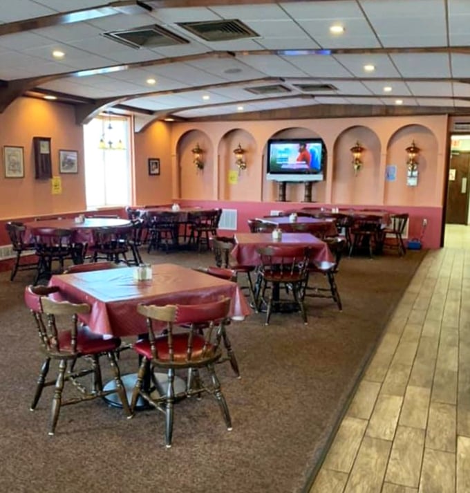 Multiple dining areas mean there's always room for one more hungry breakfast enthusiast seeking their morning happiness here.