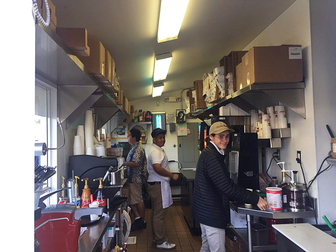 The kitchen may be compact, but the flavors coming out of it are anything but small. Efficiency and deliciousness working in perfect harmony.