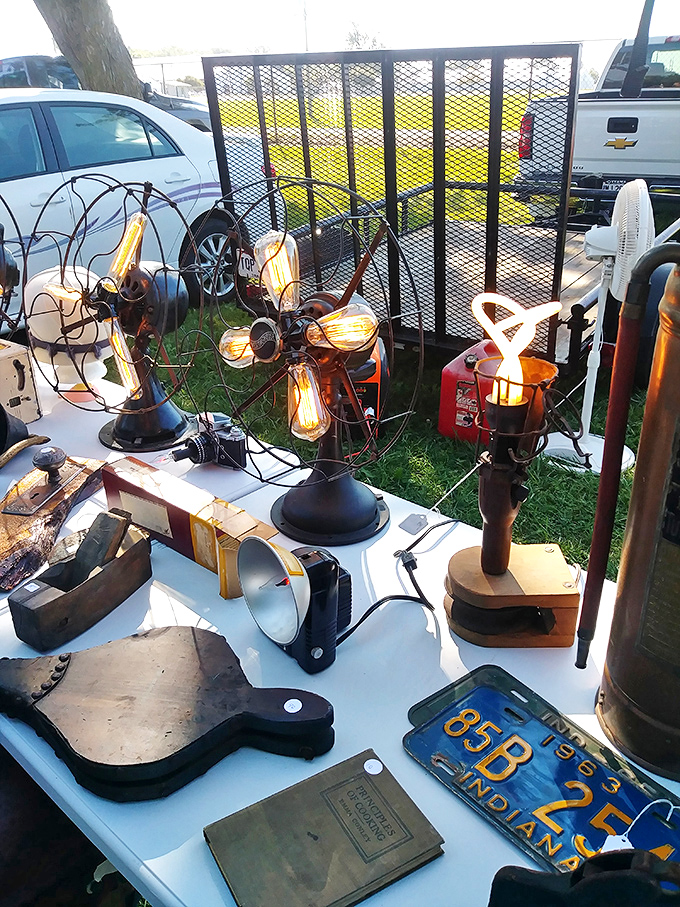 Illuminating the past! Repurposed vintage fans and license plates transformed into conversation-starting lamps that would make any Pinterest board jealous.