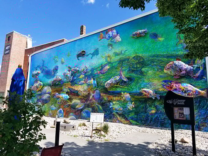 Underwater murals celebrate shipwreck treasures visible in Thunder Bay's crystal-clear depths below. 
