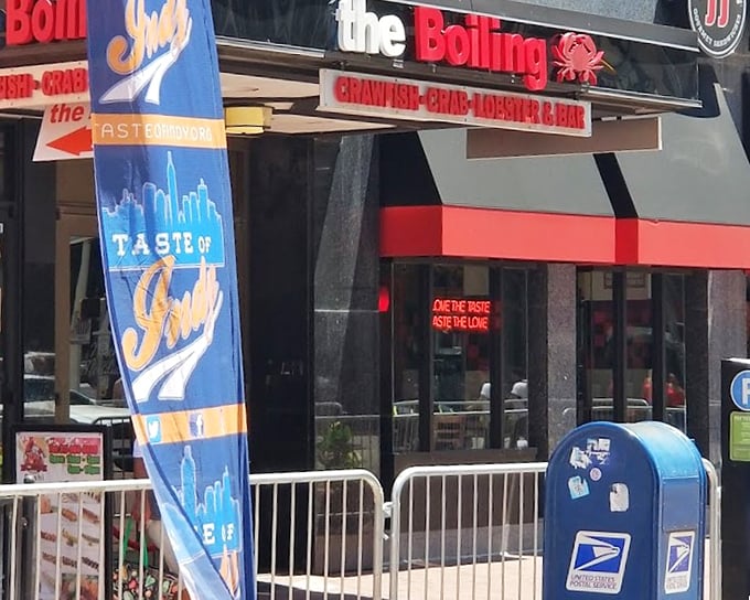 The neon glow of Crab 99 beckons seafood lovers like a lighthouse for the hungry downtown crowd.