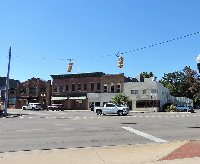 Hillsdale's main intersection &ndash; where the traffic light changes but the pace of life stays delightfully constant.