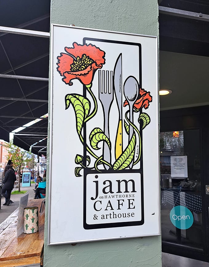 Artistic flourishes on Jam's sign reflect what's inside &ndash; breakfast that's both a feast for eyes and stomach.