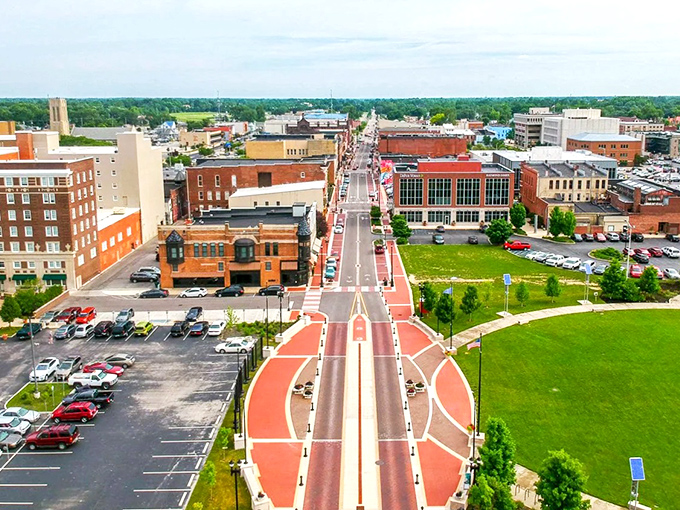 Muncie&rsquo;s revitalized streetscape highlights the city&rsquo;s historic corridor, where restored facades and a landscaped median create a welcoming downtown gateway.