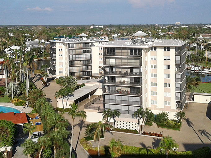 Naples' luxury condos might seem beyond budget, but affordable options exist on the outskirts. Paradise with financial planning!