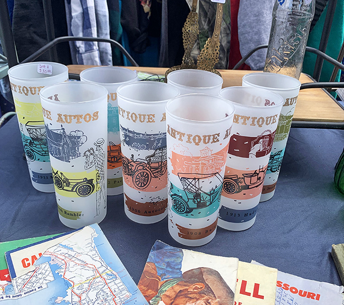 Frosted glasses featuring classic automobiles—perfect for serving up nostalgia with your evening beverage of choice.