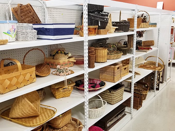 Basket paradise! From picnic-ready to storage solutions, these woven wonders prove organization can be both practical and pretty.