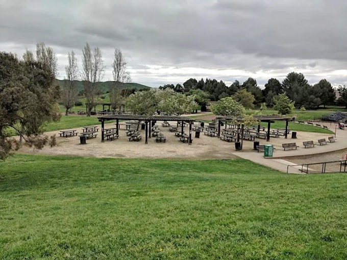 Community parks don't get more California than this &ndash; picnic shelters with mountain views that make even mediocre sandwiches taste gourmet.