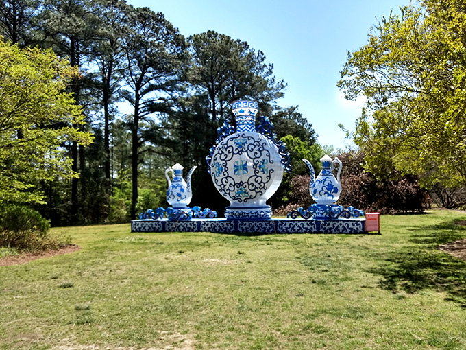 These magnificent blue and white porcelain sculptures bring a touch of Delft to Dixie. Ming dynasty meets Virginia hospitality.
