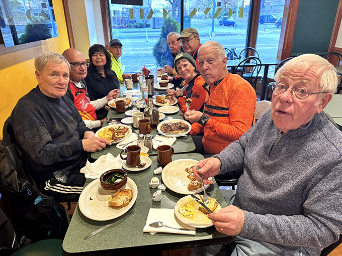 The true measure of a great caf&eacute;: regulars who gather like family. These breakfast veterans know where the good stuff is.