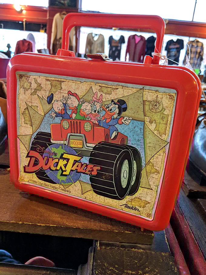 A vintage DuckTales lunchbox sitting there like it just time-traveled from 1987, waiting for the right nostalgic collector.