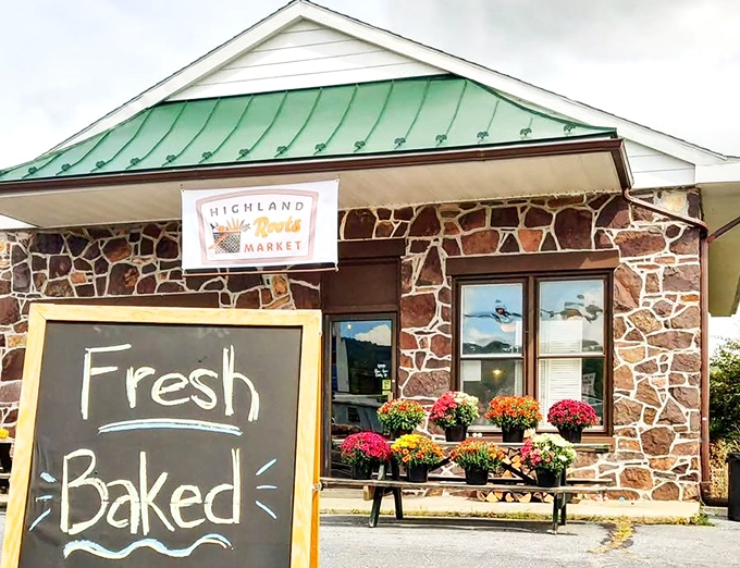 Highland Roots Market's stone fa&ccedil;ade houses fresh-baked promises and locally-grown commitments.