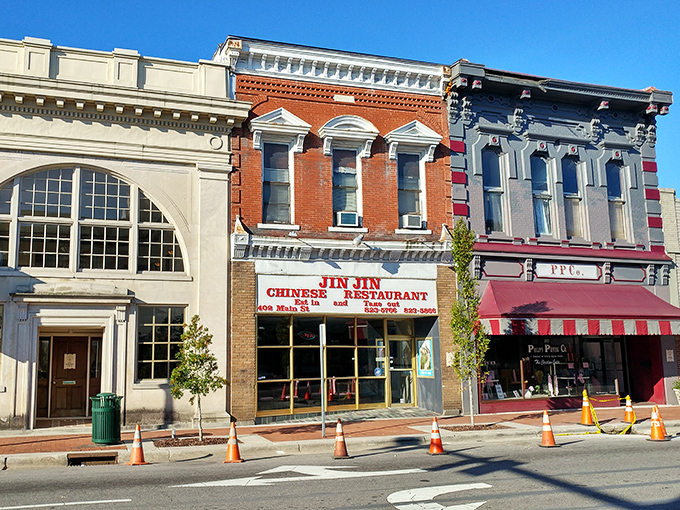 Jin Jin Restaurant proves that good food transcends geography. This Chinese establishment has likely become as much a Tarboro tradition as Sunday church services.