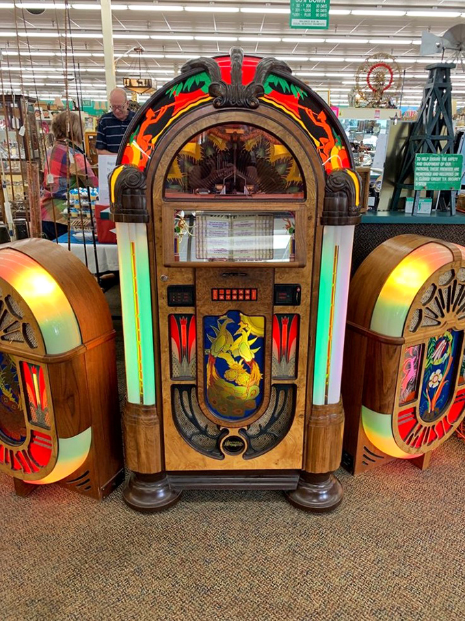 The magnificent jukebox&mdash;a wooden and neon temple to music that makes Spotify feel soulless by comparison.