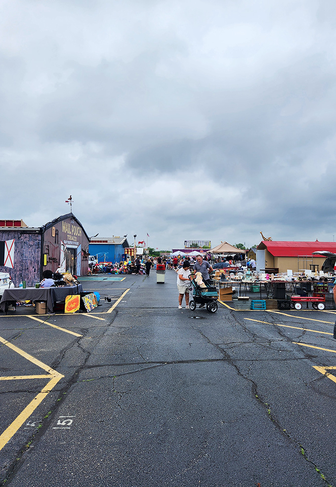 The outdoor vendor area: where weather challenges can't dampen the thrill of the hunt. Every table holds potential discoveries.