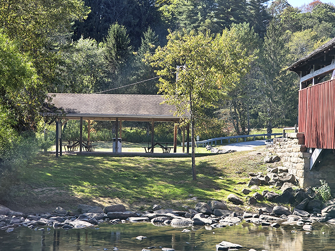 The nearby picnic shelter practically begs you to unpack a sandwich and stay awhile&mdash;because some views deserve more than just a passing glance.