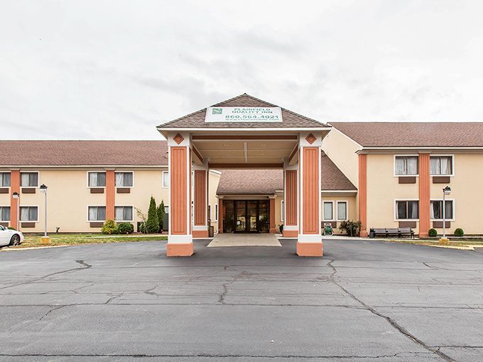 This hotel doesn't promise luxury, but it does guarantee a clean bed and proximity to everything Plainfield has to offer.