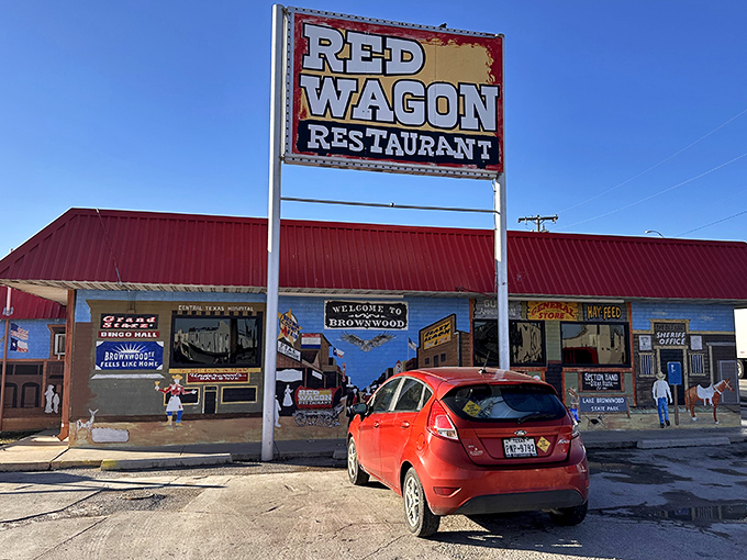 The Red Wagon Restaurant welcomes hungry travelers with a fa&ccedil;ade as colorful as the conversations happening inside over coffee and pie.