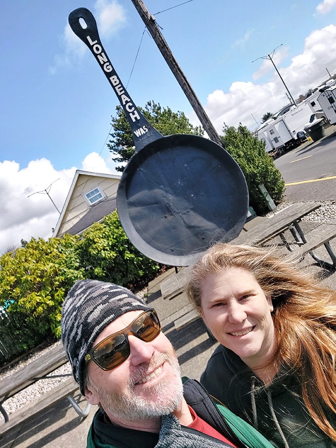 Nothing says "vacation accomplished" quite like a selfie with an oversized cooking implement that's become a beloved Washington coast landmark.