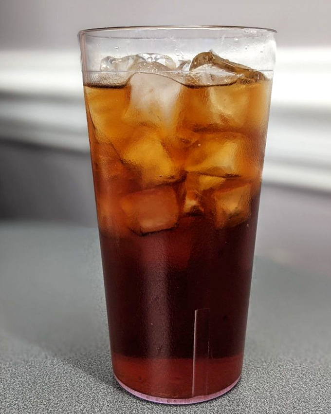Sweet tea so perfect it could make a Northerner understand why Southerners defend it so fiercely.