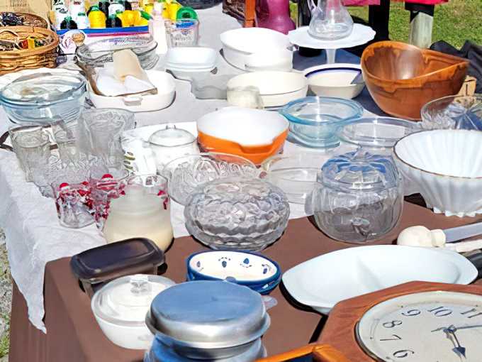 Pyrex paradise! Grandma's kitchen classics displayed in all their glory &ndash; because they really don't make them like this anymore.