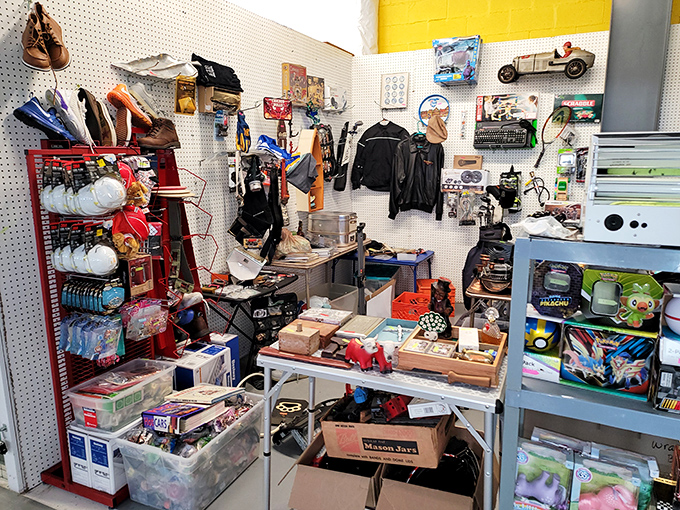 Organized chaos at its finest! This booth is the physical manifestation of "one person's clutter is another person's must-have collection."