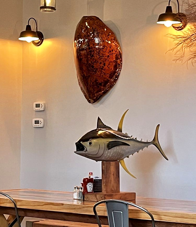 Marine-inspired d&eacute;cor that reminds you exactly where your dinner was swimming earlier &ndash; that yellowfin watching over diners like a piscatorial guardian angel.