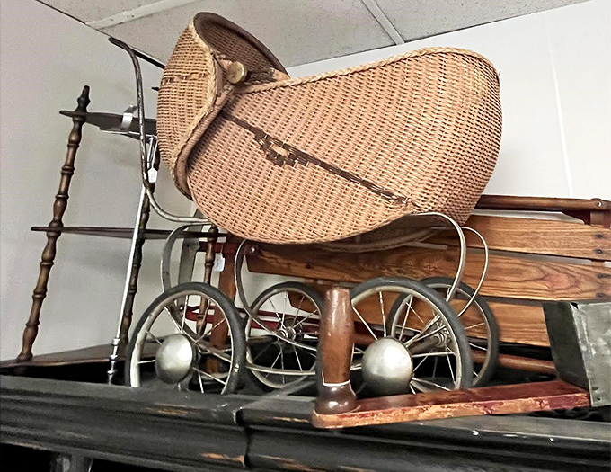 This wicker baby carriage looks straight out of a Victorian nursery – Mary Poppins would definitely approve of this practical yet elegant pram.