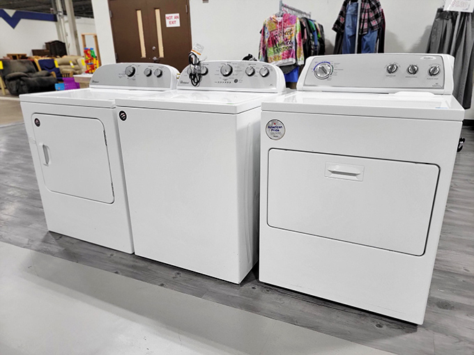Clean, tested appliances ready for their next kitchen adventure. That waffle maker could be the start of your Sunday morning renaissance.