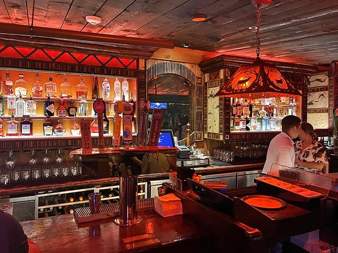 Western charm meets classic saloon vibes at a bar where the atmosphere is as carefully crafted as the cocktails.