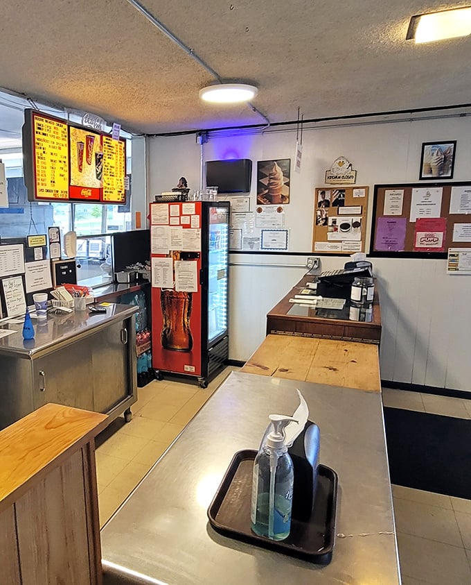 The ordering counter&mdash;where dreams are spoken aloud and then, miraculously, transformed into crispy reality just minutes later.