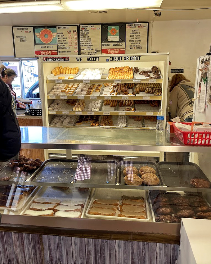 The counter area&mdash;where dreams come true and diets go to die&mdash;showcases the day's freshly-made offerings with unpretentious pride.