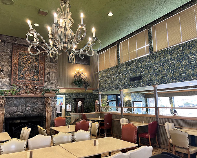 High ceilings, elegant lighting, and comfortable seating &ndash; Crown Burgers knows ambiance matters almost as much as the food. Almost.