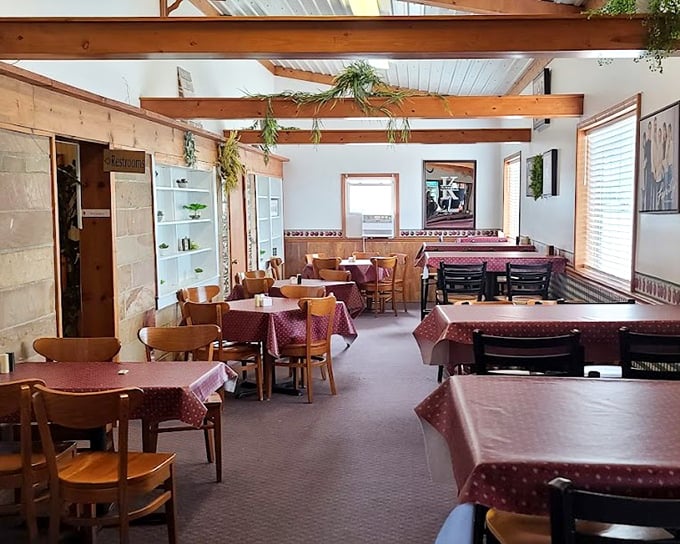 Red checkered tablecloths and wooden chairs create the kind of dining room where memories are made and second helpings are encouraged.