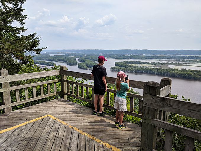 Young explorers discovering the magic of a three-state view. Geography lesson meets adventure&mdash;no textbook could compete with this classroom.