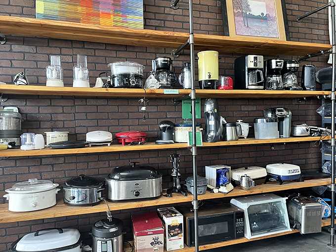 Kitchen appliance heaven or small appliance purgatory? One person's abandoned bread maker is another's culinary revolution waiting to happen.