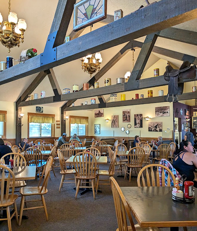 Exposed beams, vintage collectibles, and enough space between tables to have a private conversation about how good those pancakes were.