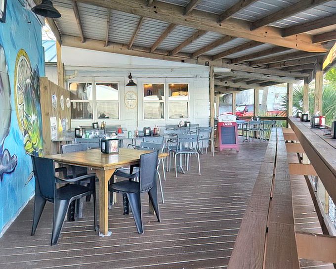 Outdoor dining with a view that reminds you why people fall in love with Florida's coastline. No reservations needed&mdash;just an appetite.