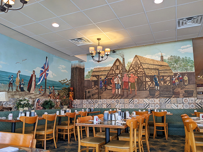 The dining room's expansive murals transform a simple breakfast into a meal with the founding fathers&mdash;minus the powdered wigs and political discourse.